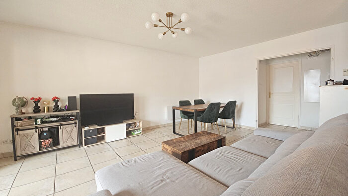 Appartement à vendre - Grasse - 3 pièces - 2 chambres