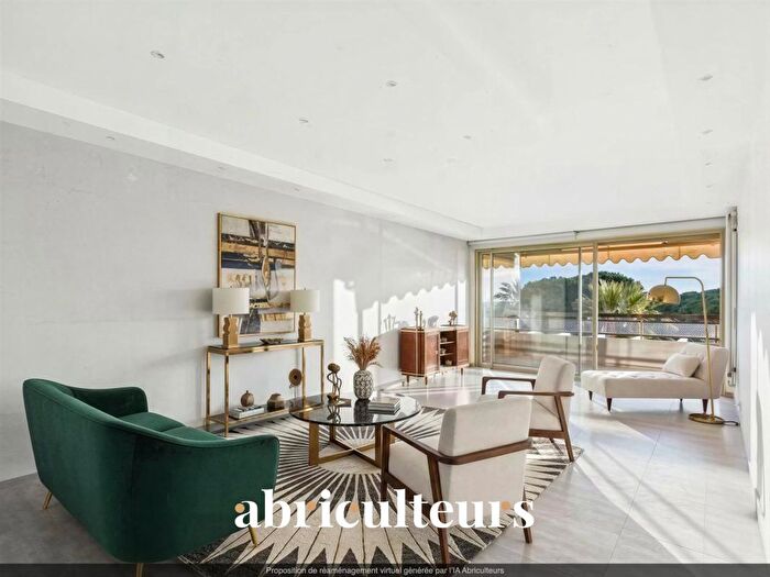 Appartement à vendre - Antibes, Juan-les-Pins, Le Cap - 4 pièces - 2 chambres