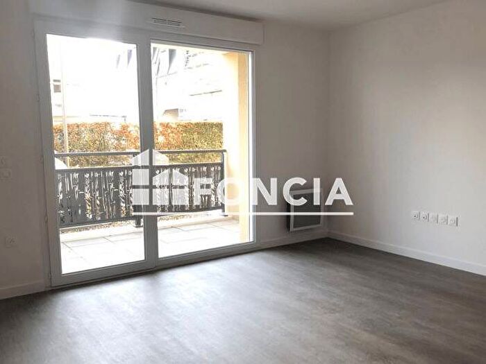 Appartement à louer - Vallée Violette-Grande Bruère, Joué-lès-Tours - 3 pièces - 2 chambres