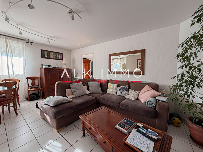 Appartement à vendre - Poisy - 3 pièces - 2 chambres