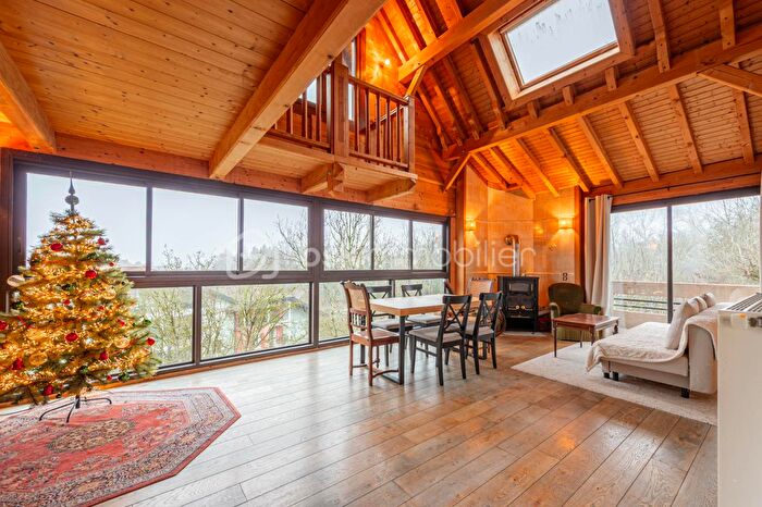 Appartement à vendre - La Roche-sur-Foron - 5 pièces - 4 chambres