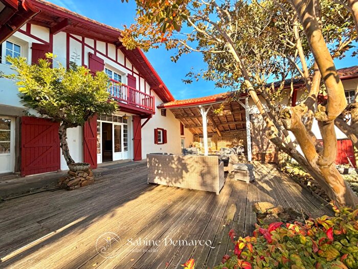 Maison à vendre - La Bastide-Clairence - 6 pièces - 4 chambres