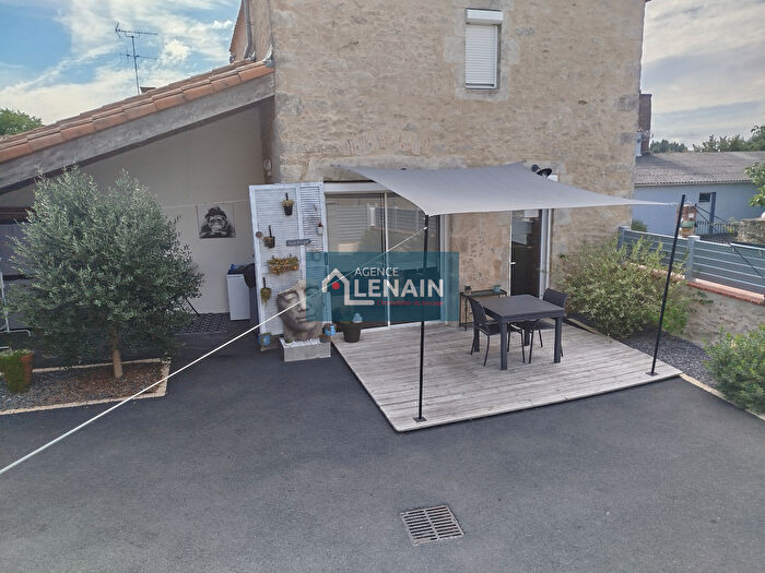 Maison à vendre - Beaurepaire - 8 pièces - 3 chambres