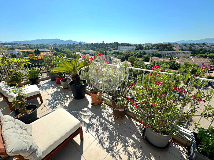 Appartement à vendre - Marseille e , Château-Gombert - 5 pièces - 3 chambres