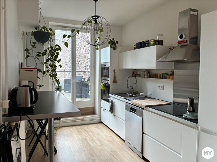 Appartement à louer - Clermont-Ferrand, Jaude, Fontgiève Saint-Alyre - 3 pièces - 2 chambres