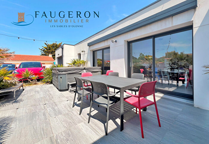 Maison à vendre - Les Sables-dOlonne, La Chaume - 4 pièces - 3 chambres