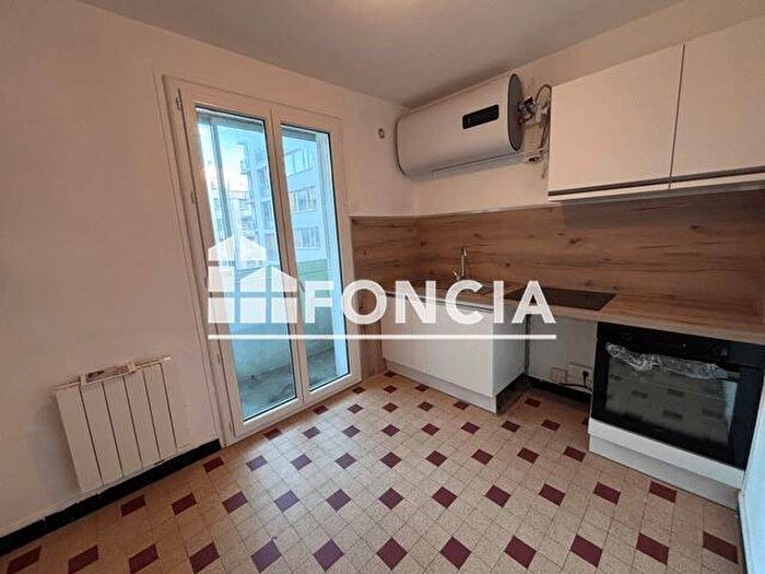 Appartement à louer - Abry, Grenoble - 3 pièces - 2 chambres