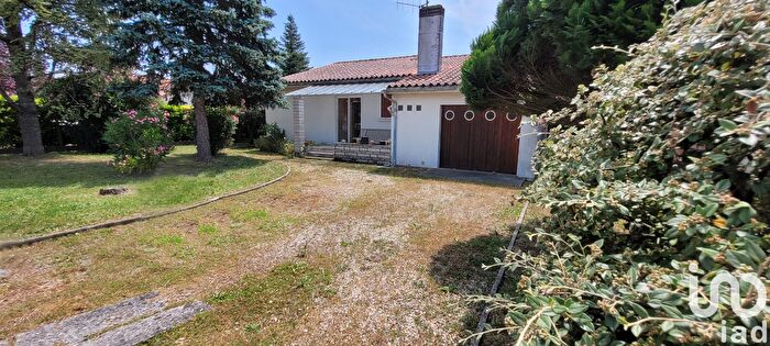 Maison à vendre - Châteaubernard - 5 pièces - 4 chambres