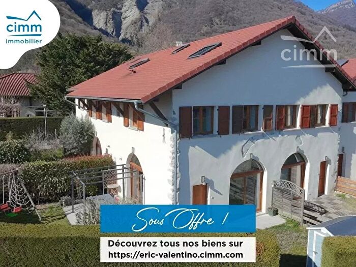 Appartement à vendre - Lumbin - 4 pièces - 3 chambres