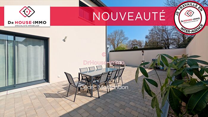 Maison à vendre - Escoville - 6 pièces - 4 chambres