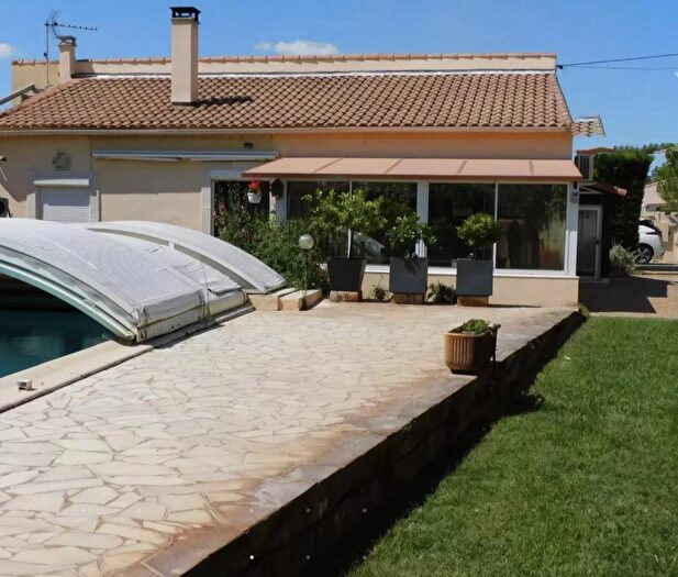 Maison à vendre - Arles, Trinquetaille - 6 pièces - 3 chambres