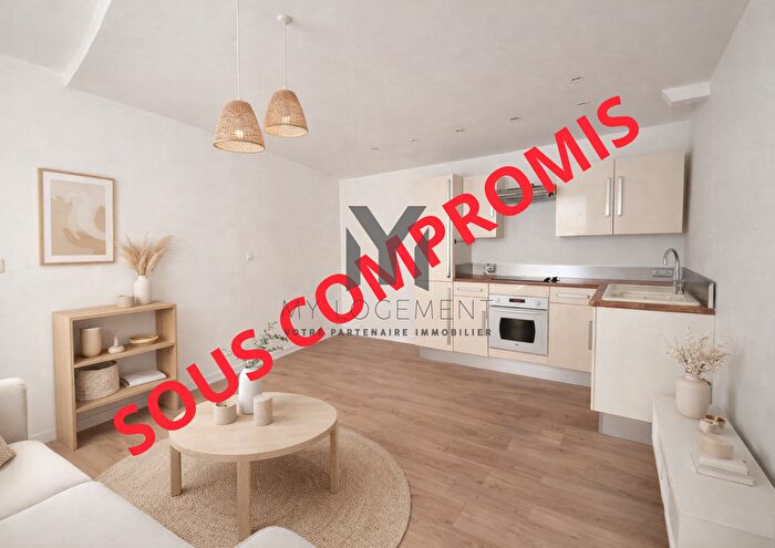 Cuges-les-Pins : Appartement 2 pièces à vendre