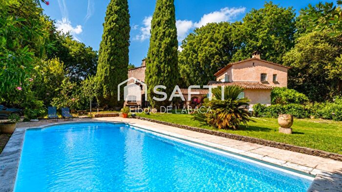 Maison 8 pièces à vendre à Cannes, Bocca Sud