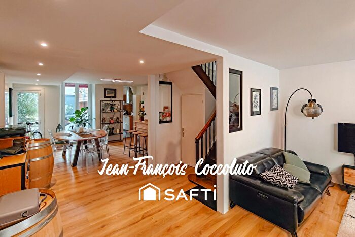 Maison à vendre - Agen, Hôtel de ville - 7 pièces - 5 chambres