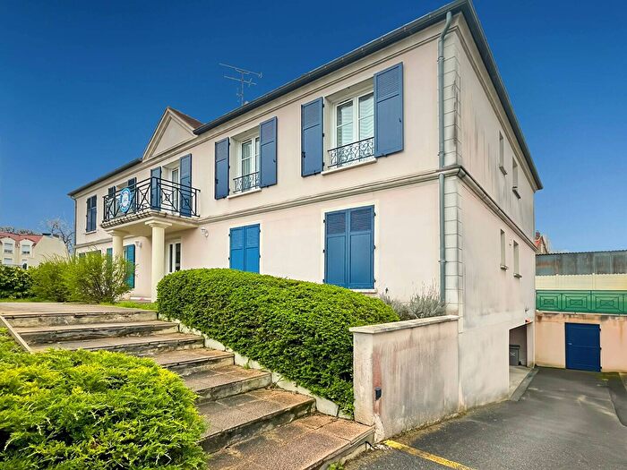 Appartement à louer - Centre Ville, Mennecy - 3 pièces - 2 chambres