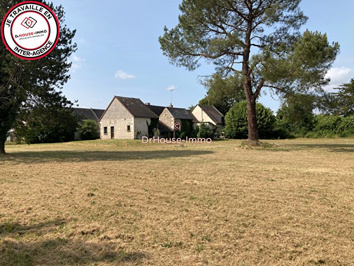 Bréhémont - Maison 9 pièces à vendre