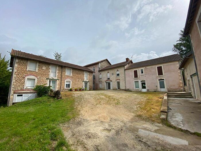 Appartement à louer - Razac-sur-lIsle - 4 pièces - 3 chambres