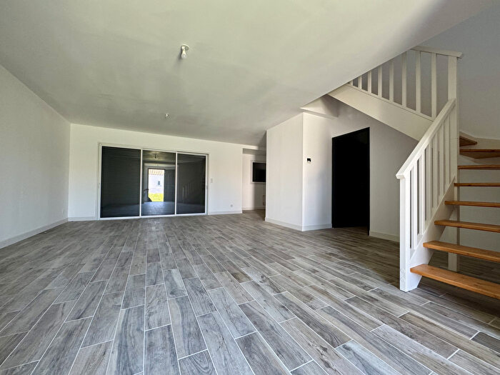 Maison à vendre - Aigrefeuille-dAunis - 5 pièces - 4 chambres