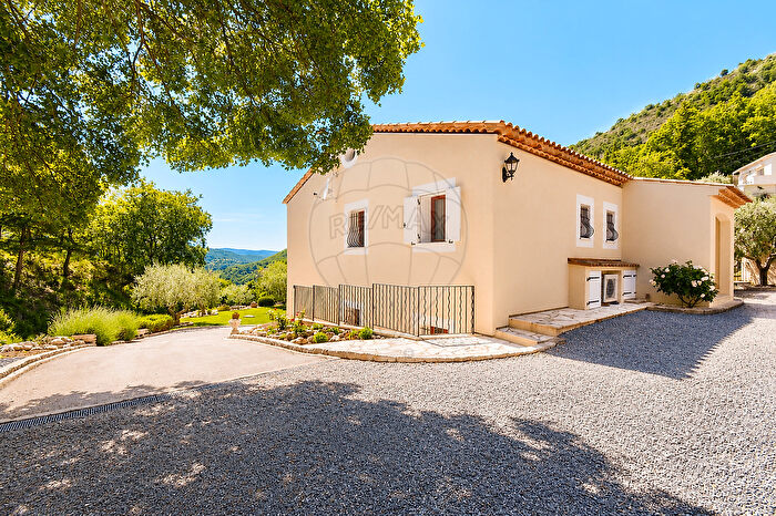 Coursegoules : Maison 4 pièces à vendre