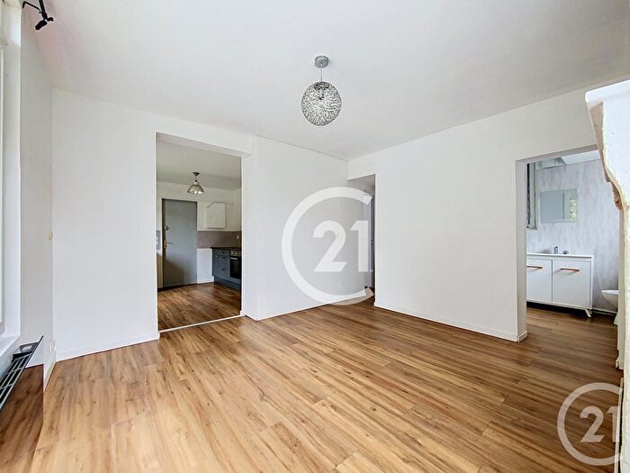 Appartement 2 pièces à Moulineaux, à louer