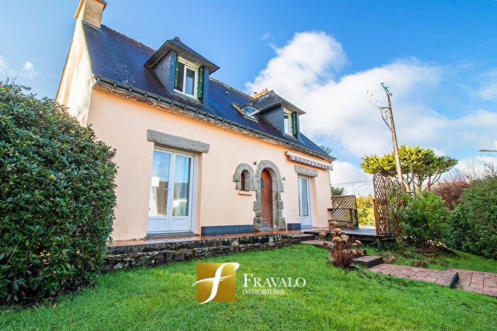 Maison à vendre - Plougoumelen - 5 pièces - 4 chambres