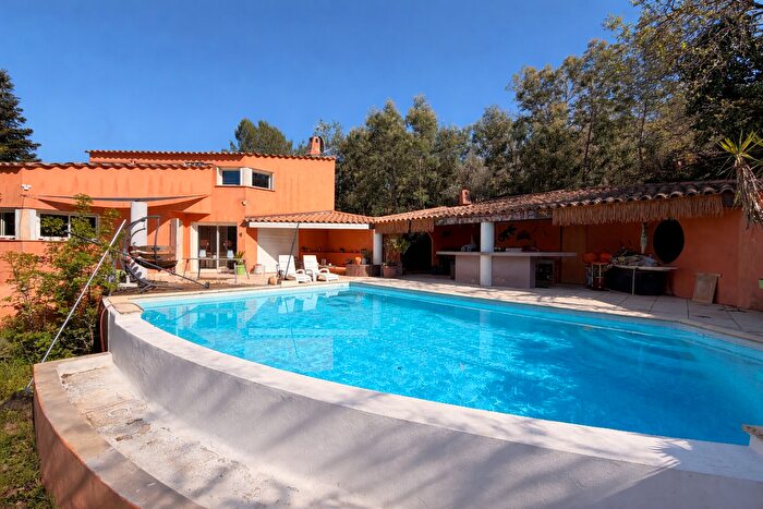 Maison 4 pièces à Pierrefeu-du-Var, à vendre