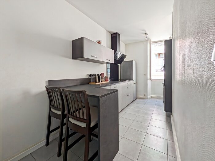 Appartement à vendre - Évian-les-Bains - 2 pièces - 1 chambre