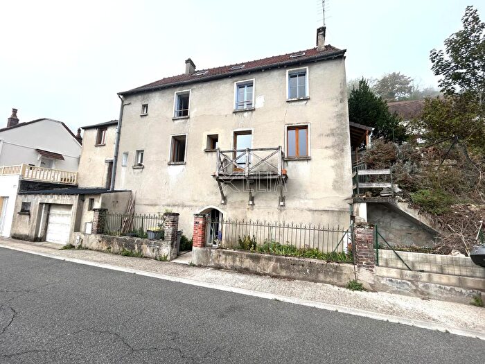 Maison 7 pièces à Rolleboise, à vendre
