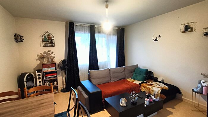 Appartement à vendre - Saint-Jean-de-Braye, Centre-ville - 2 pièces - 1 chambre