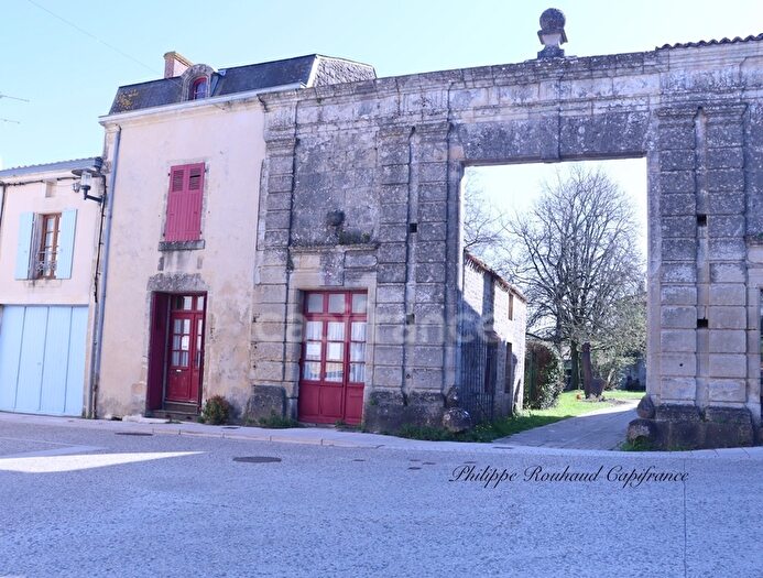 Maison à vendre - Foussais-Payré - 8 pièces - 2 chambres