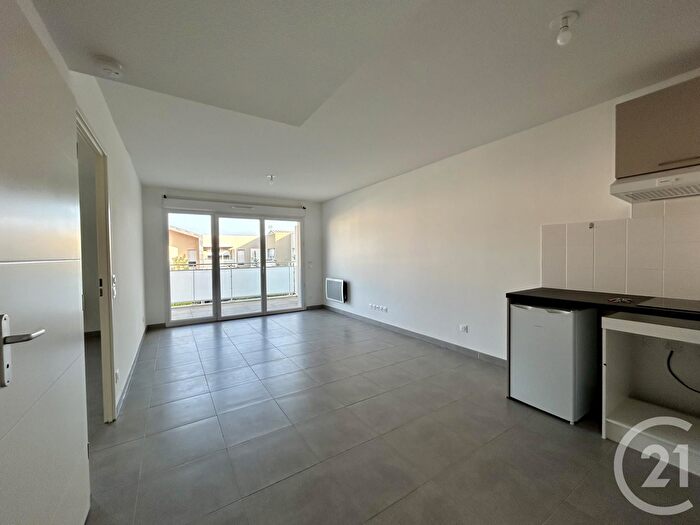 Appartement à louer - Arles, Trébon - 2 pièces - 1 chambre