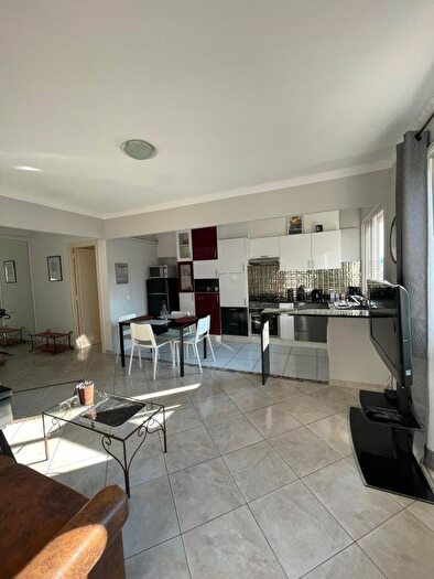Appartement à vendre - Pau, Centre-ville - 3 pièces - 2 chambres