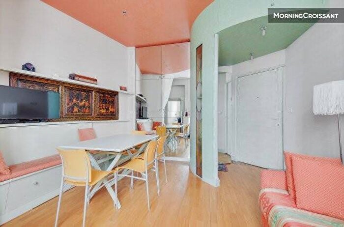 Appartement à louer - Elysées-Madeleine, Paris ème arrondissement - 2 pièces - 1 chambre