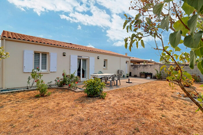 Saint-Georges-du-Bois : Maison 3 pièces à vendre