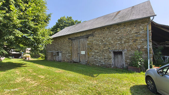 Maison à vendre - La Croisille-sur-Briance - 1 pièce - 1 chambre