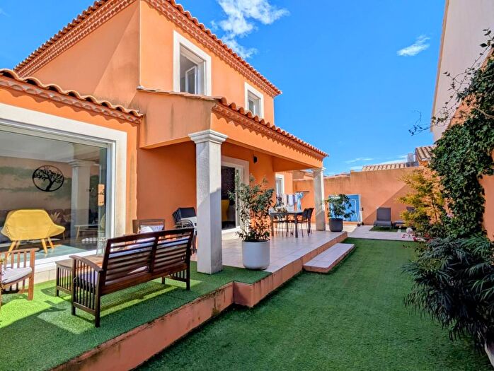 Maison à vendre - Jonquières-Saint-Vincent - 5 pièces - 4 chambres