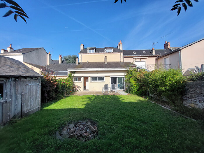 Maison à vendre - La Flèche, Les Plantes - 7 pièces - 5 chambres