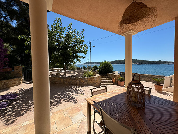 Maison à vendre - La Seyne-sur-Mer, Est - 4 pièces - 3 chambres