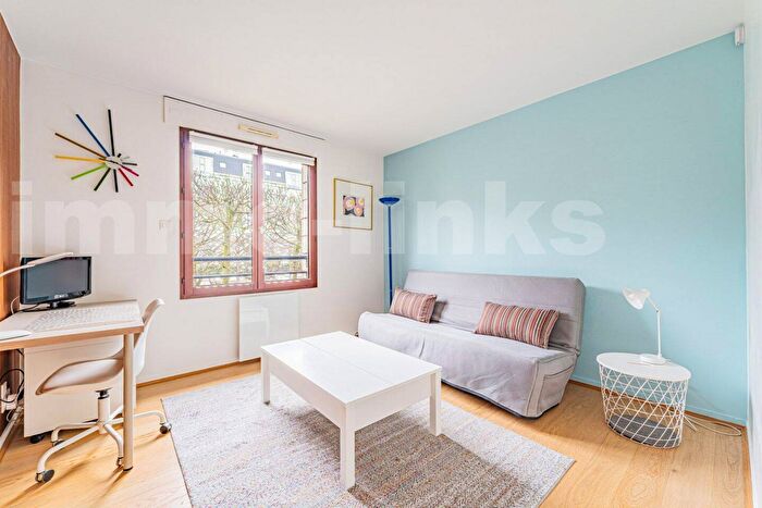 Valmy, Charenton-le-Pont - Appartement 1 pièce à louer