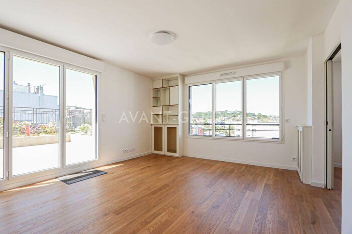 Plateau Ouest, Suresnes - Appartement 3 pièces à louer
