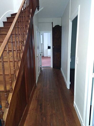 Maison à louer - Angoulême - 4 pièces - 3 chambres