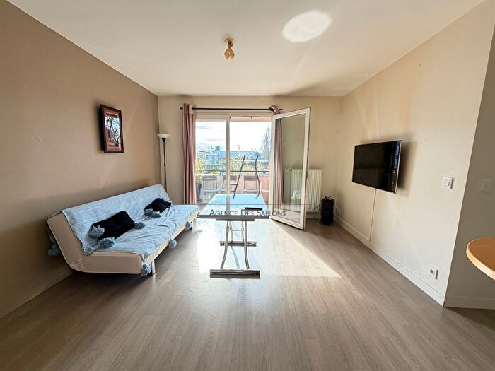 Appartement à vendre - Chatou, Ouest - 2 pièces - 1 chambre