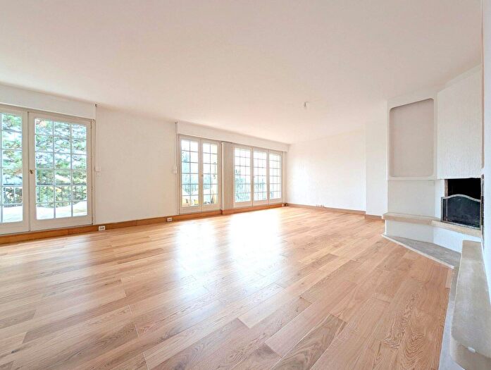 Appartement à louer - Aulnay, Châtenay-Malabry - 5 pièces - 4 chambres