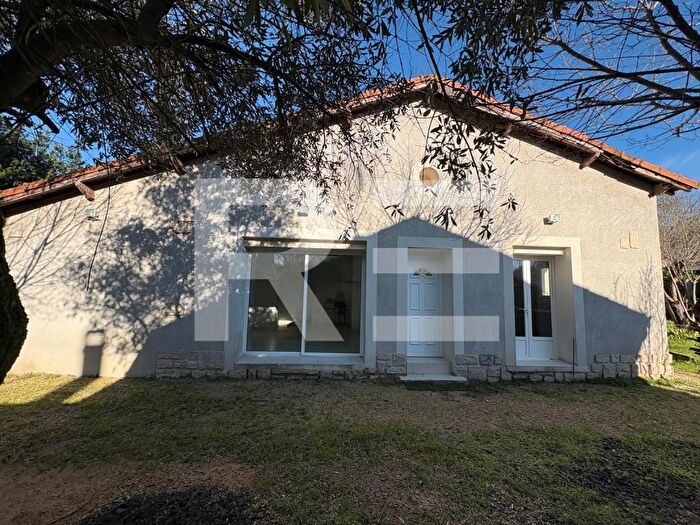 Maison à vendre - Nîmes, Terres de Rouvière, LEau Bouillie - 4 pièces - 3 chambres