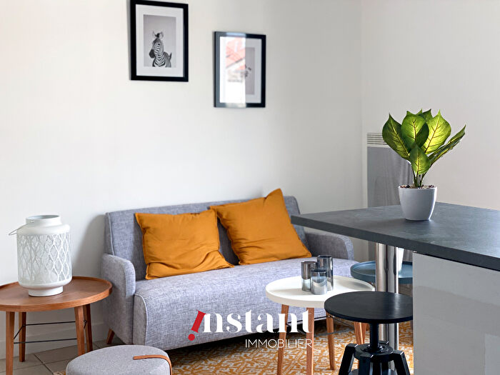 Appartement à louer - Lyon e , Guillotière - 3 pièces - 2 chambres