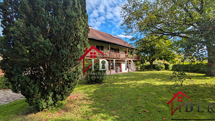 Maison à vendre - Crissey - 9 pièces - 6 chambres