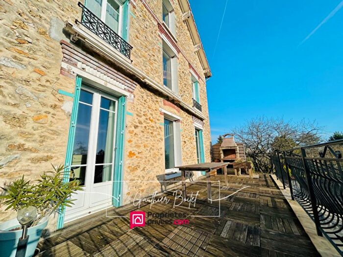 Maison à vendre - Coulommiers, Ville haute - 8 pièces - 7 chambres