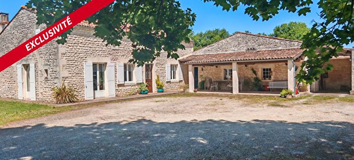 Maison 8 pièces à vendre - Thénac