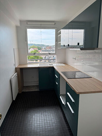 Appartement 4 pièces à Nanterre, Centre-ville, à louer
