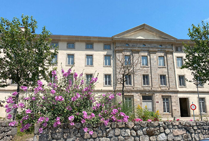 Appartement à vendre - La Séauve-sur-Semène - 3 pièces - 1 chambre